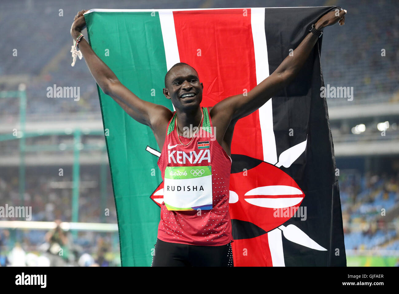Kenya's David Lekuta Rudisha celebrates after winning the men's 800 ...