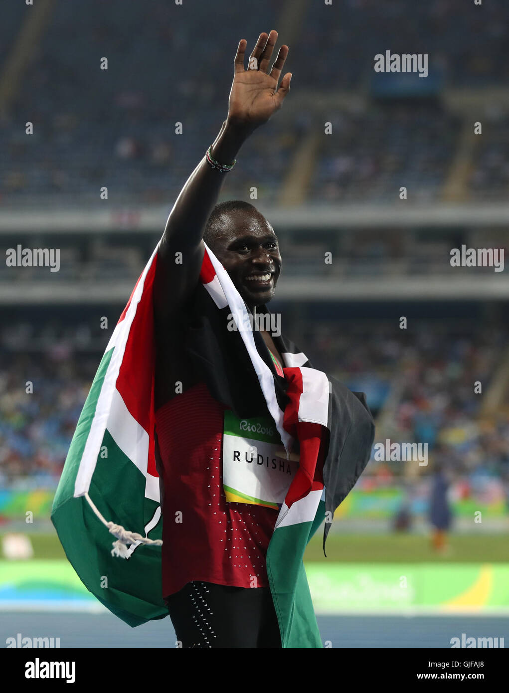 Kenya's David Lekuta Rudisha celebrates after winning the men's 800 ...