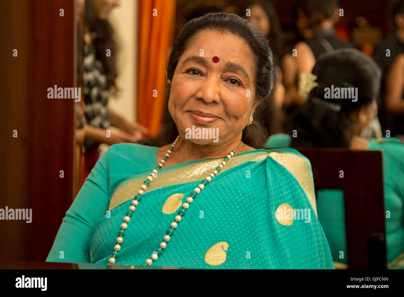 Asha bhosle hi-res stock photography and images - Alamy