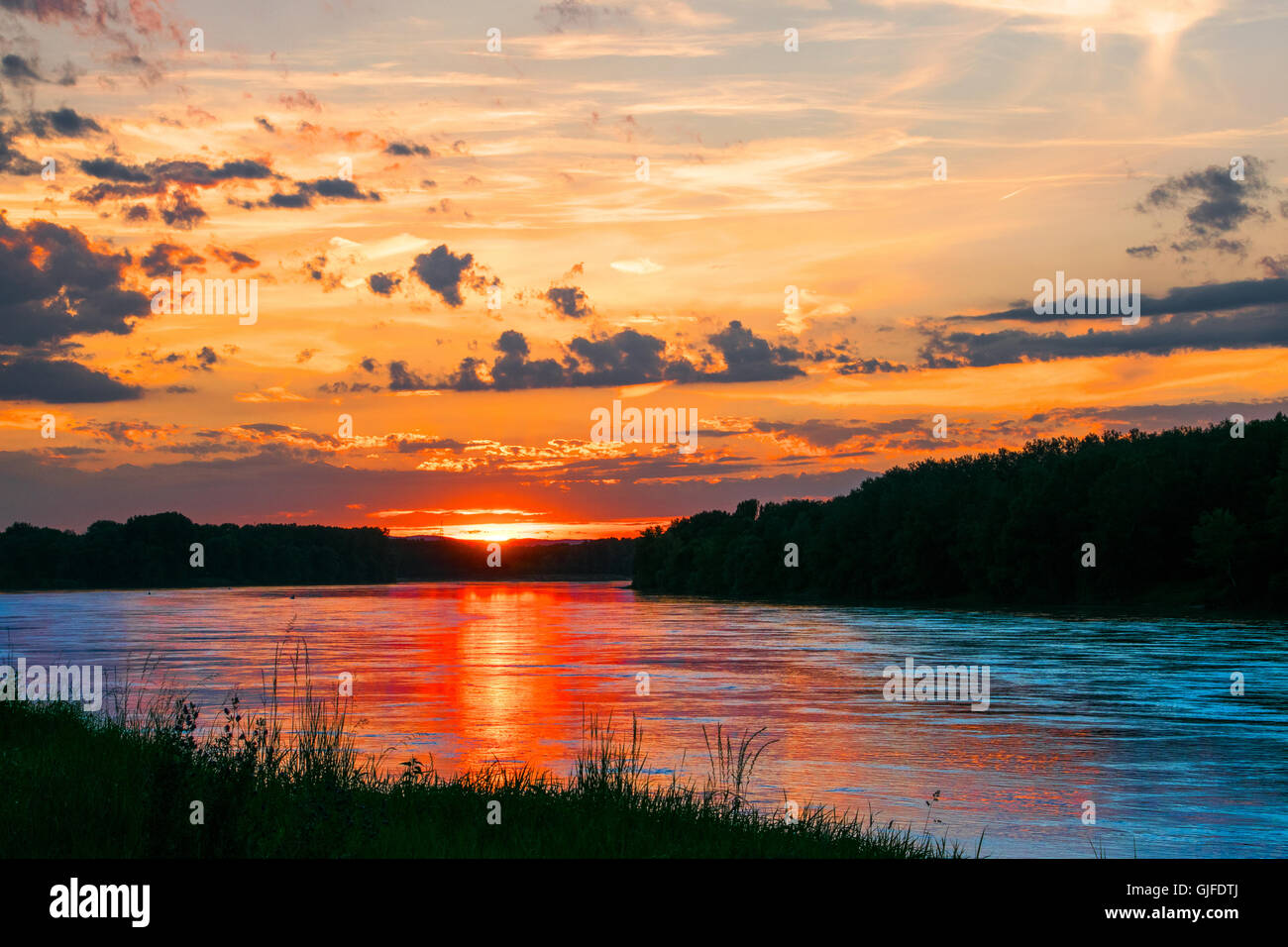 Atmospheric river cloud hi-res stock photography and images - Alamy