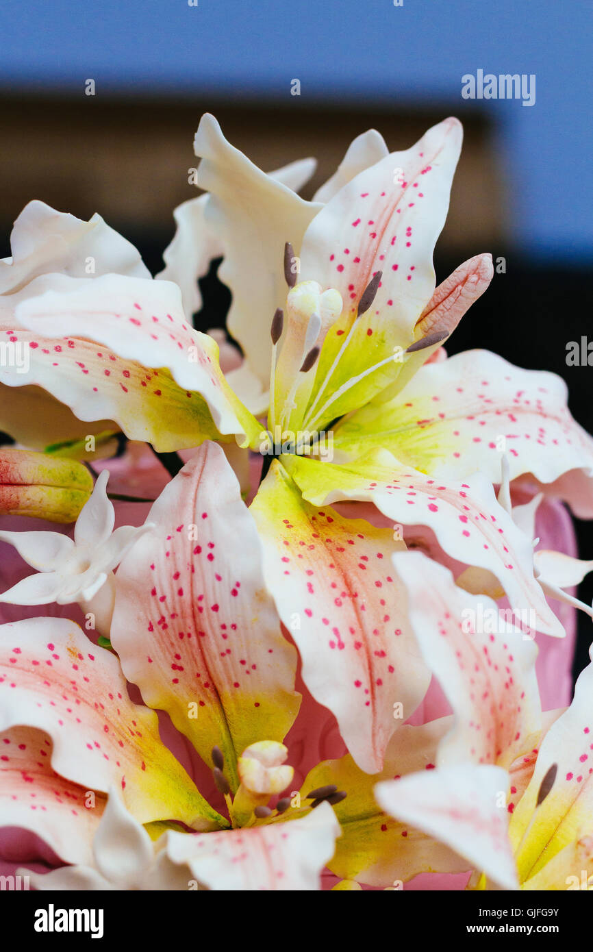 pink Wedding Cake with Lily Stock Photo - Alamy