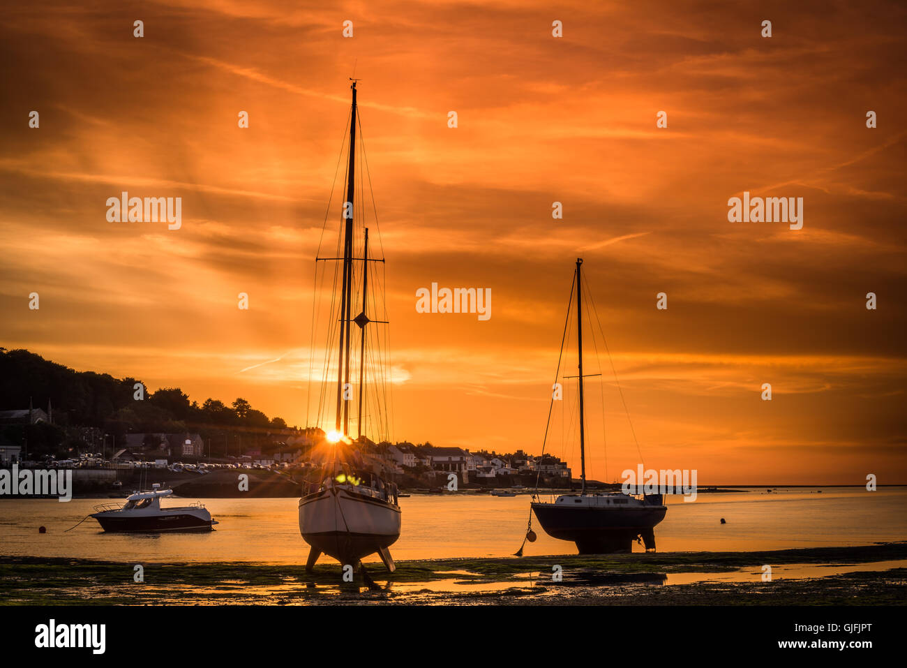August sunset hi-res stock photography and images - Alamy