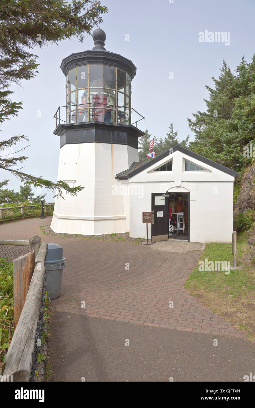 Cape Meares lighthouse on the Oregon coast Stock Photo - Alamy