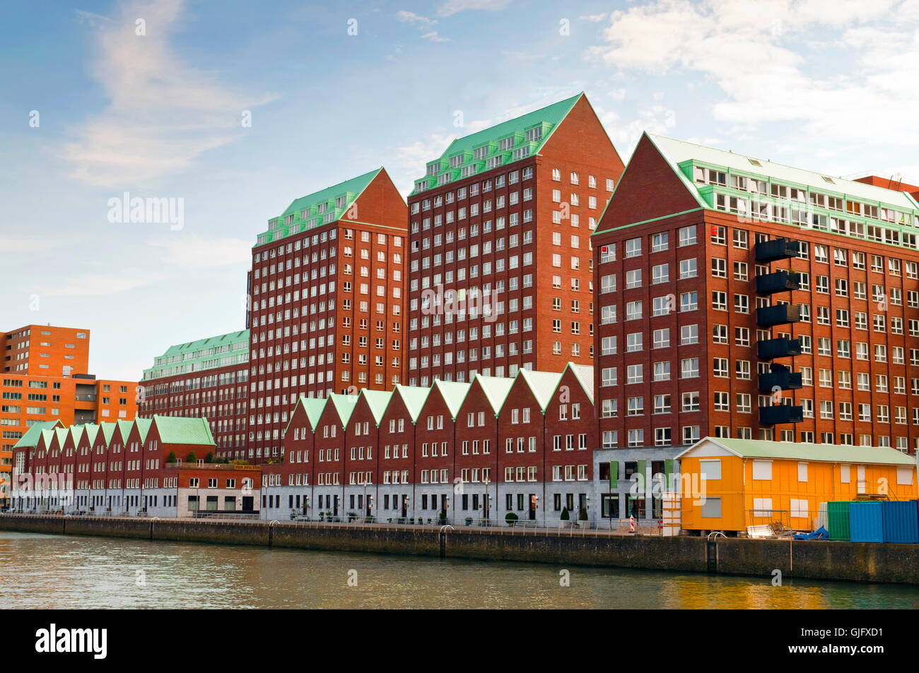 Dutch traditional style building hi-res stock photography and images ...