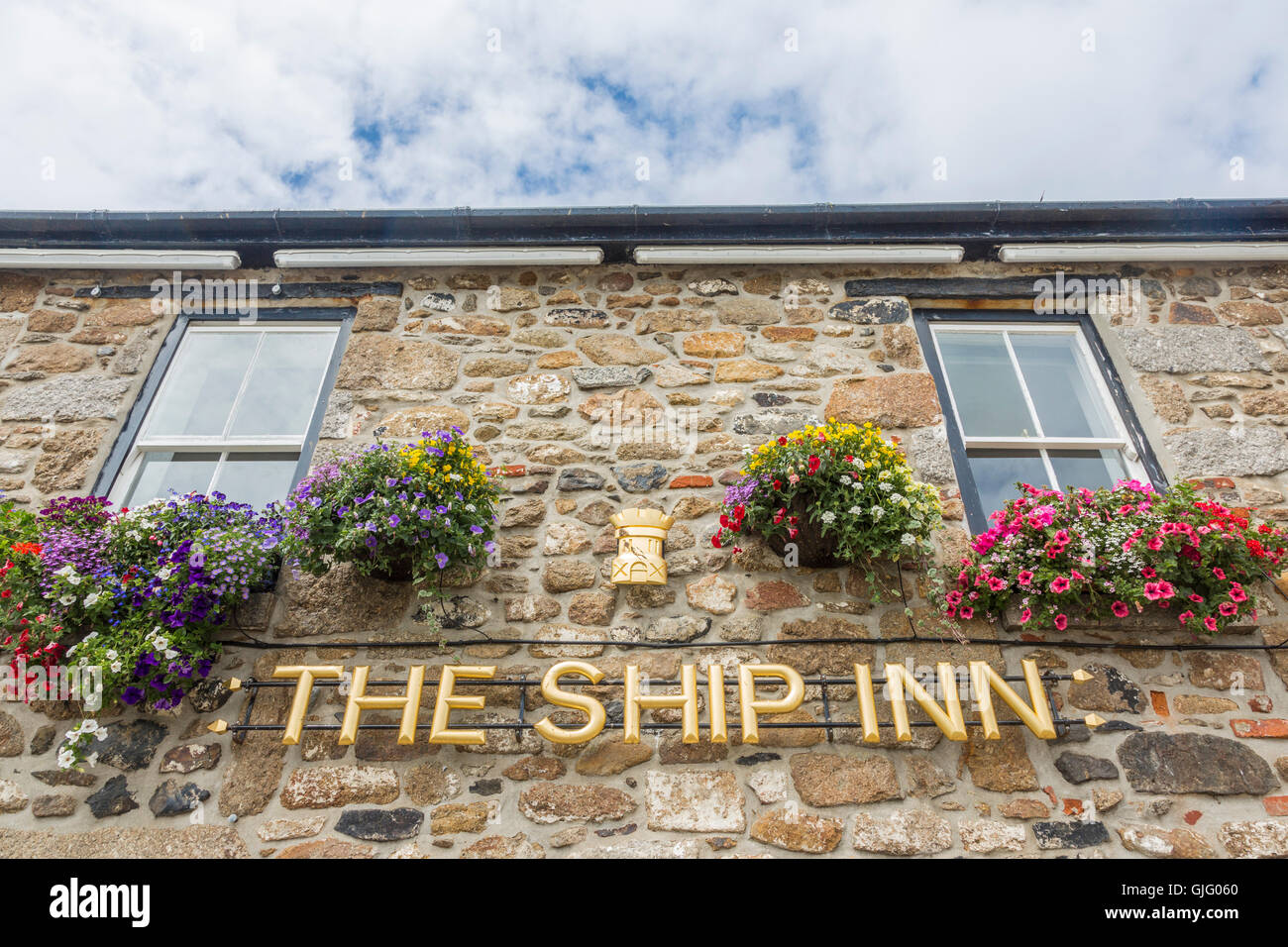 The Ship Inn, Pub in Mousehole, Cornwall, UK Stock Photo - Alamy