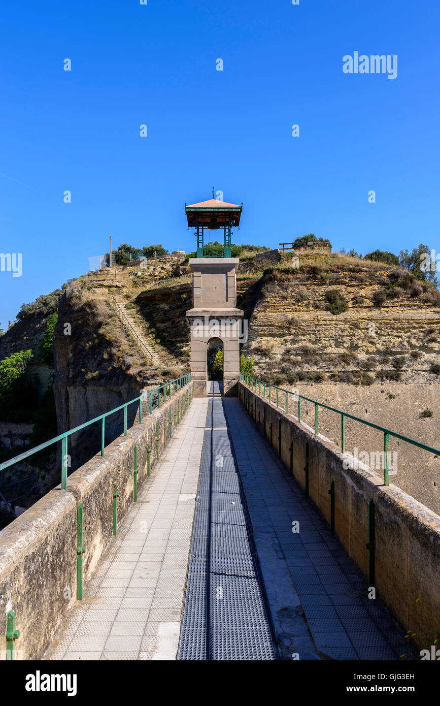 Saint Chamas Provence High Resolution Stock Photography and Images - Alamy