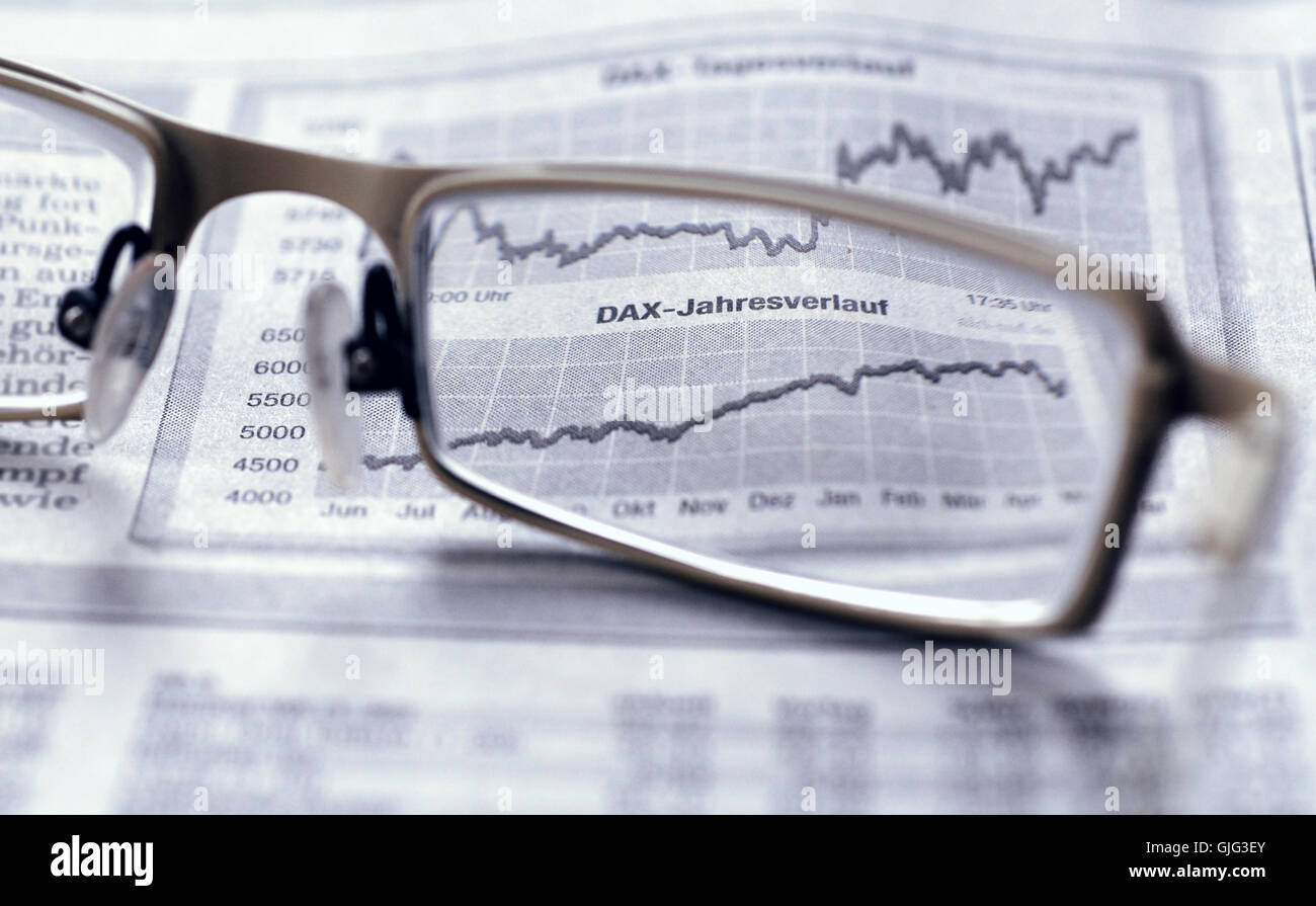 Share price hi-res stock photography and images - Alamy