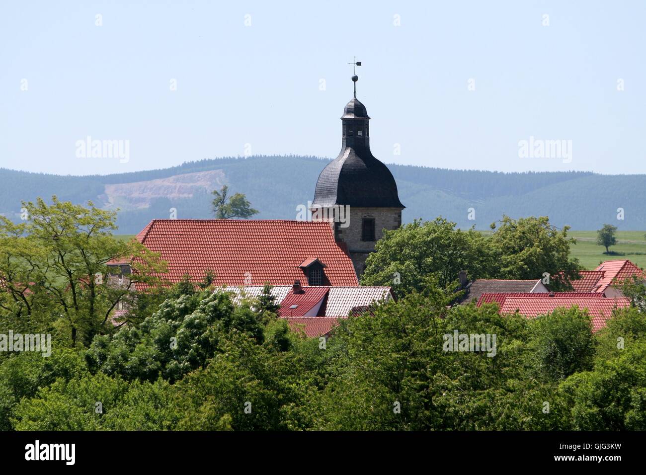 drive house building Stock Photo - Alamy