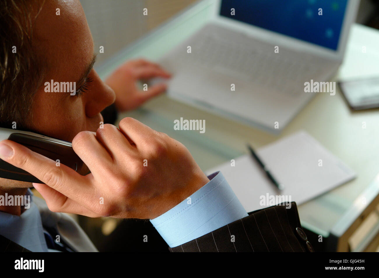 Data workflow hi-res stock photography and images - Alamy