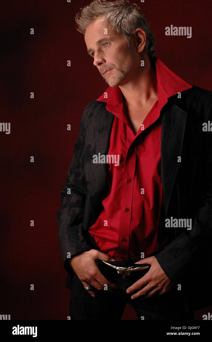 Pose body hi-res stock photography and images - Alamy