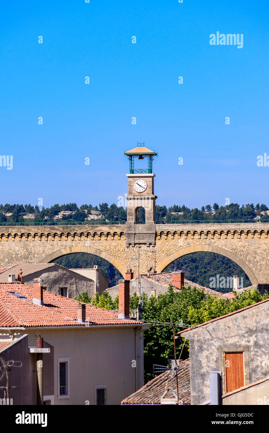 Saint-Chamas, village de Provence Bdr France 13 Stock Photo - Alamy