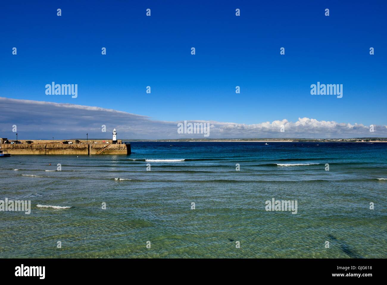 St ives light house hi-res stock photography and images - Alamy