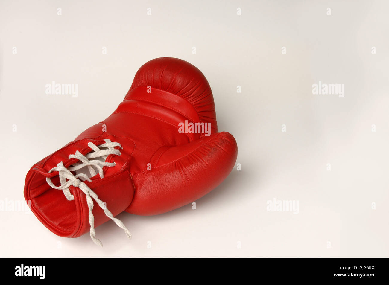red boxing gloves Stock Photo - Alamy