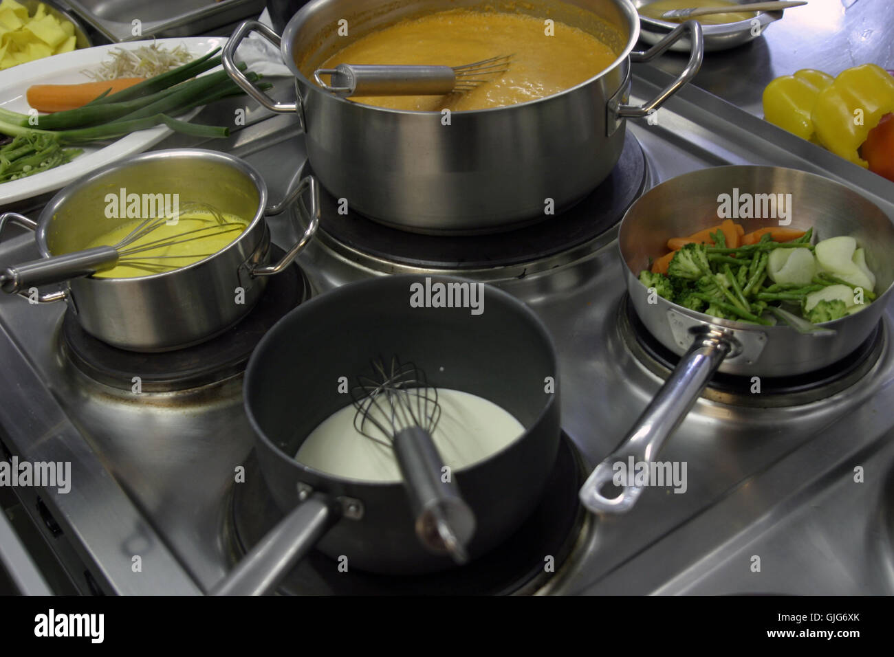 high-grade steel kitchen cuisine Stock Photo - Alamy