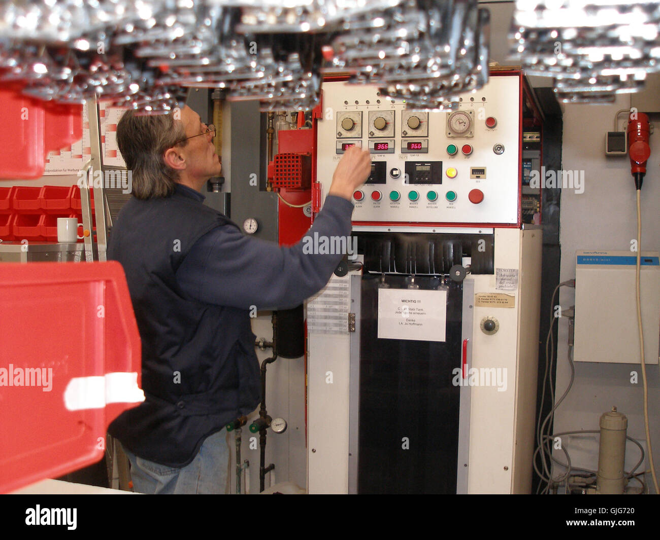 check insalubrious engine Stock Photo - Alamy