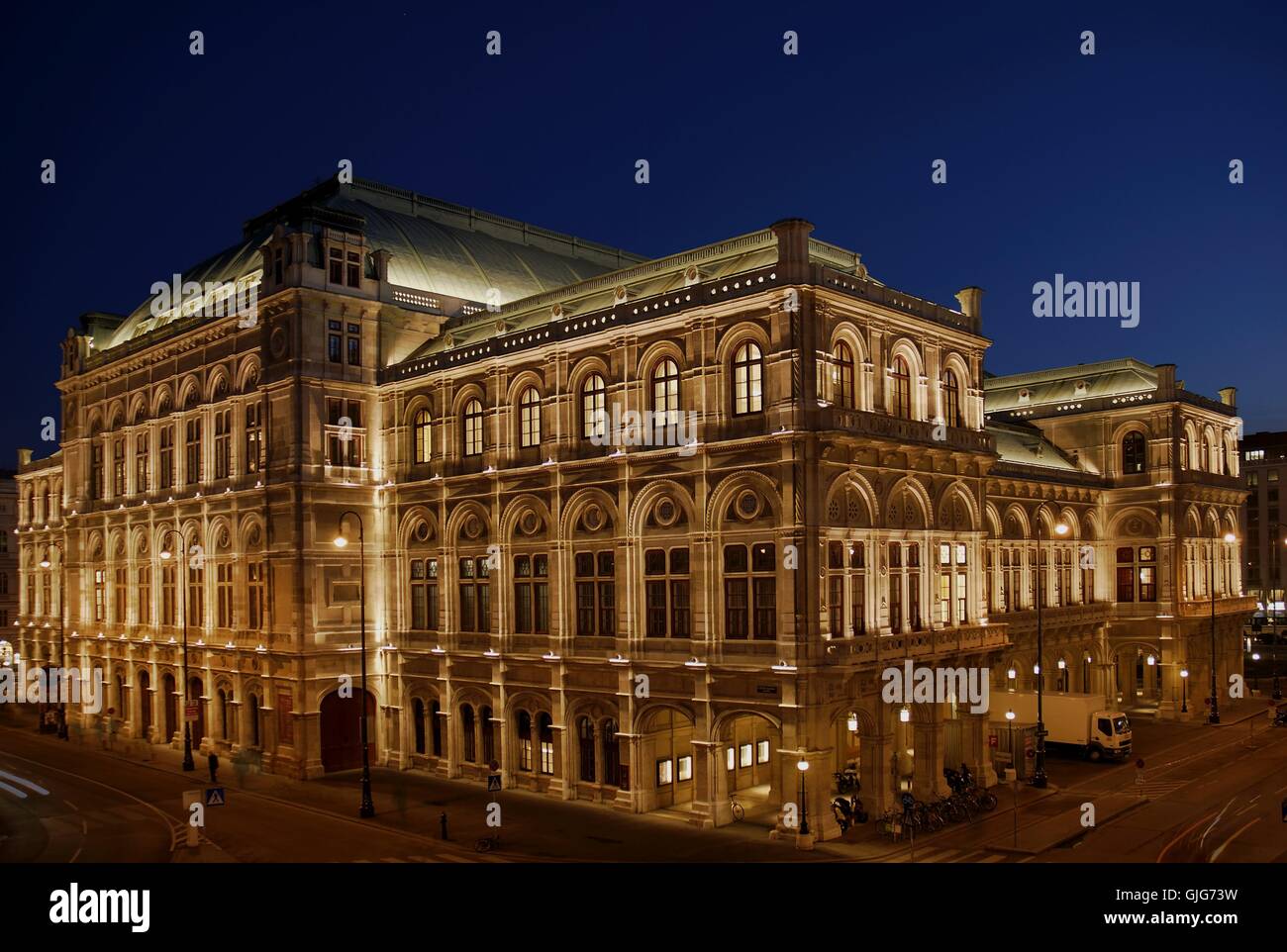 Opernballdemo hi-res stock photography and images - Alamy