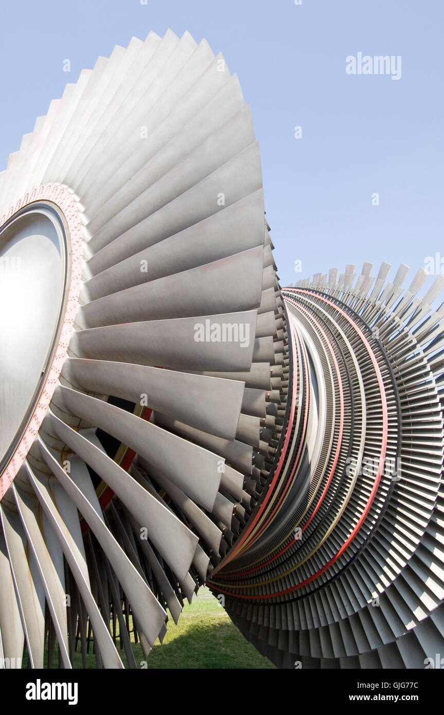 engine drive motor Stock Photo - Alamy