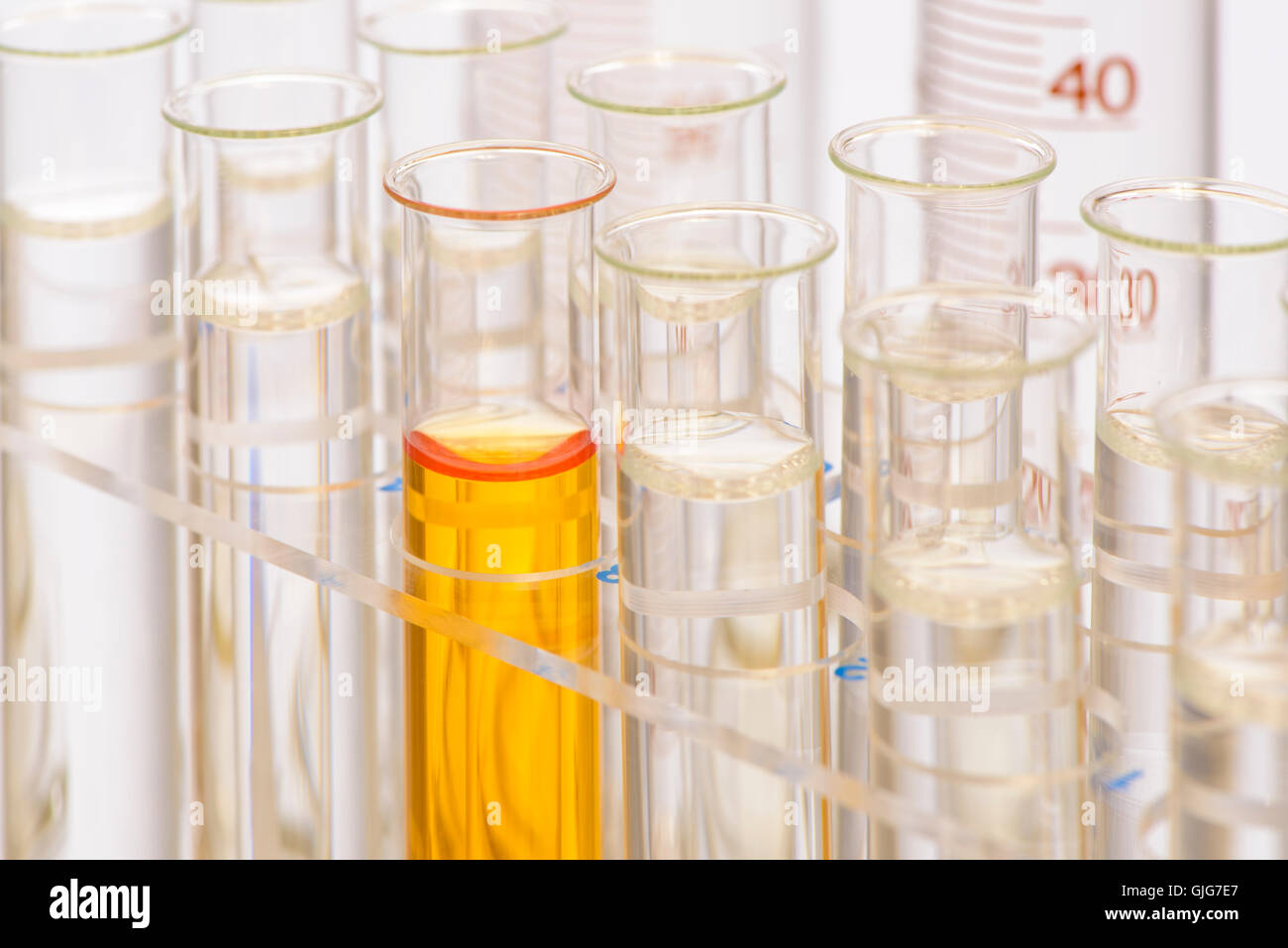 Fluid science lab hi-res stock photography and images - Alamy