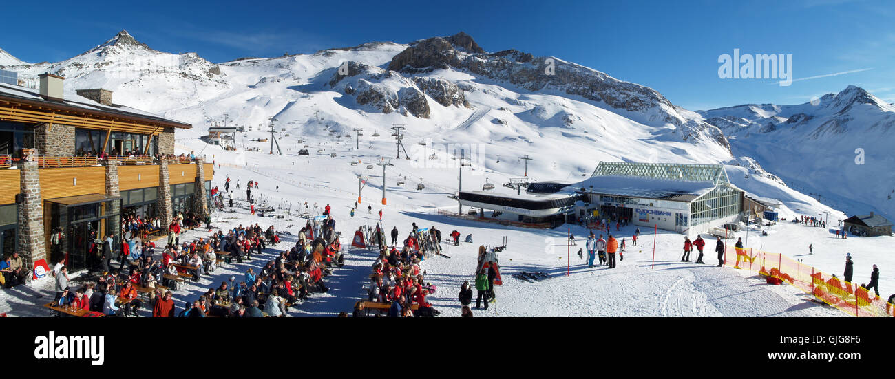 Ischgl ski lift hi-res stock photography and images - Alamy