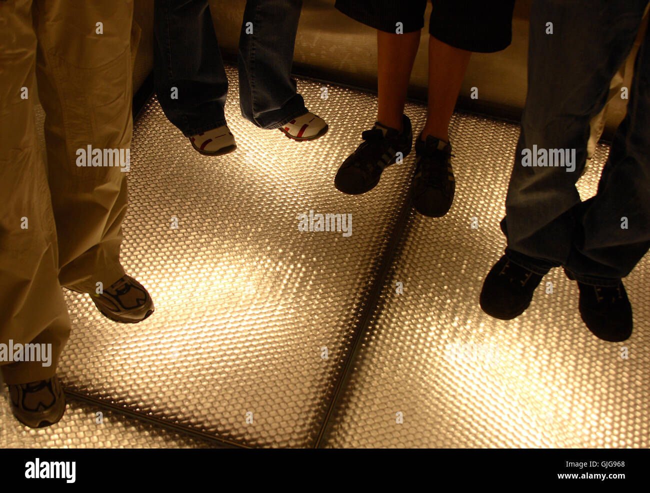 wait waiting legs Stock Photo - Alamy