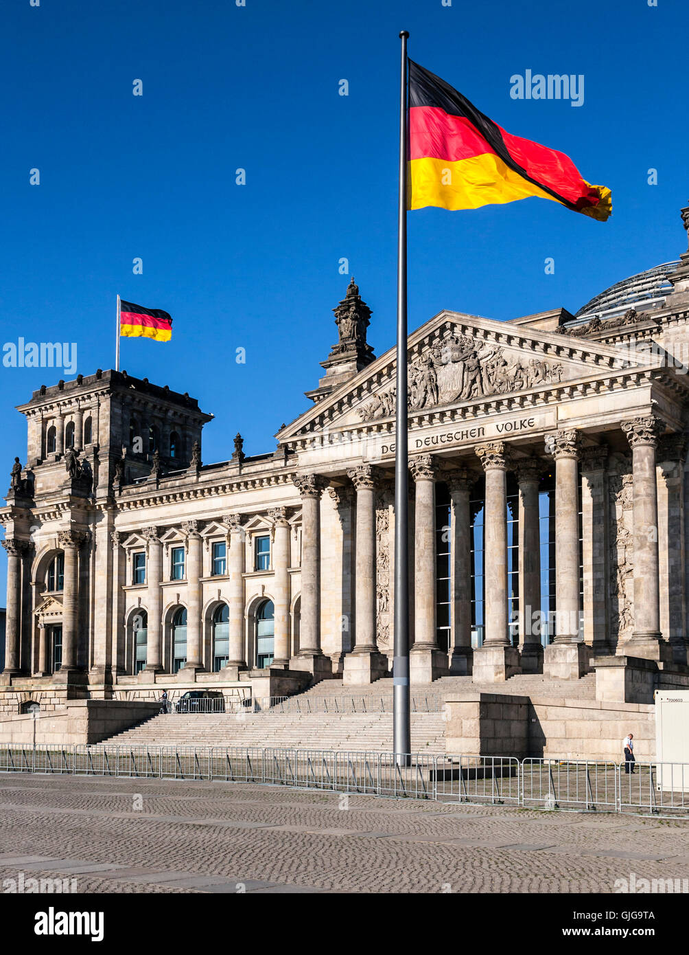 German parliament berlin hi-res stock photography and images - Alamy