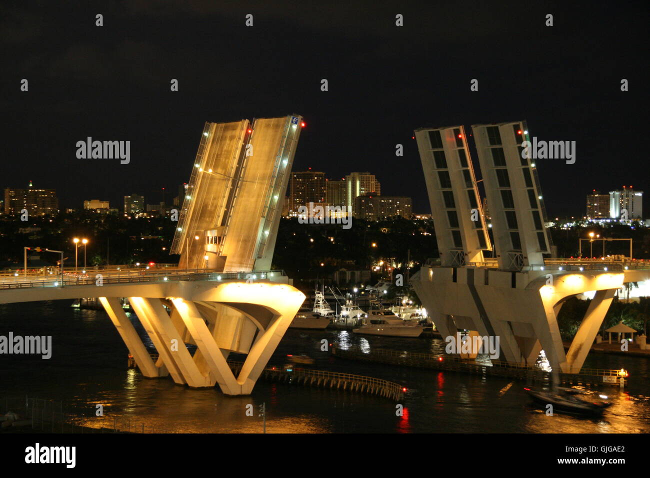 Drawbridge miami florida hi-res stock photography and images - Alamy