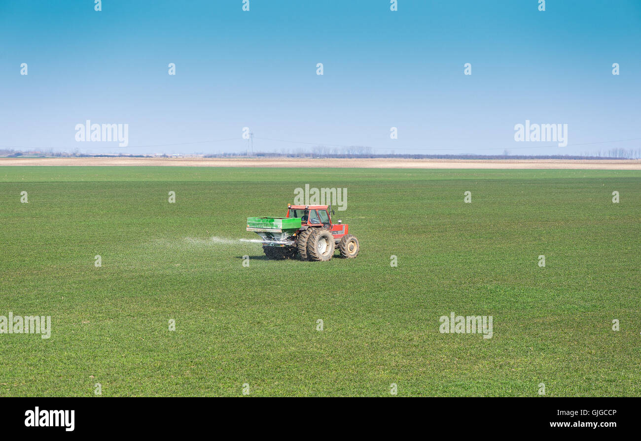 Fertilizer spreader field hi-res stock photography and images - Alamy