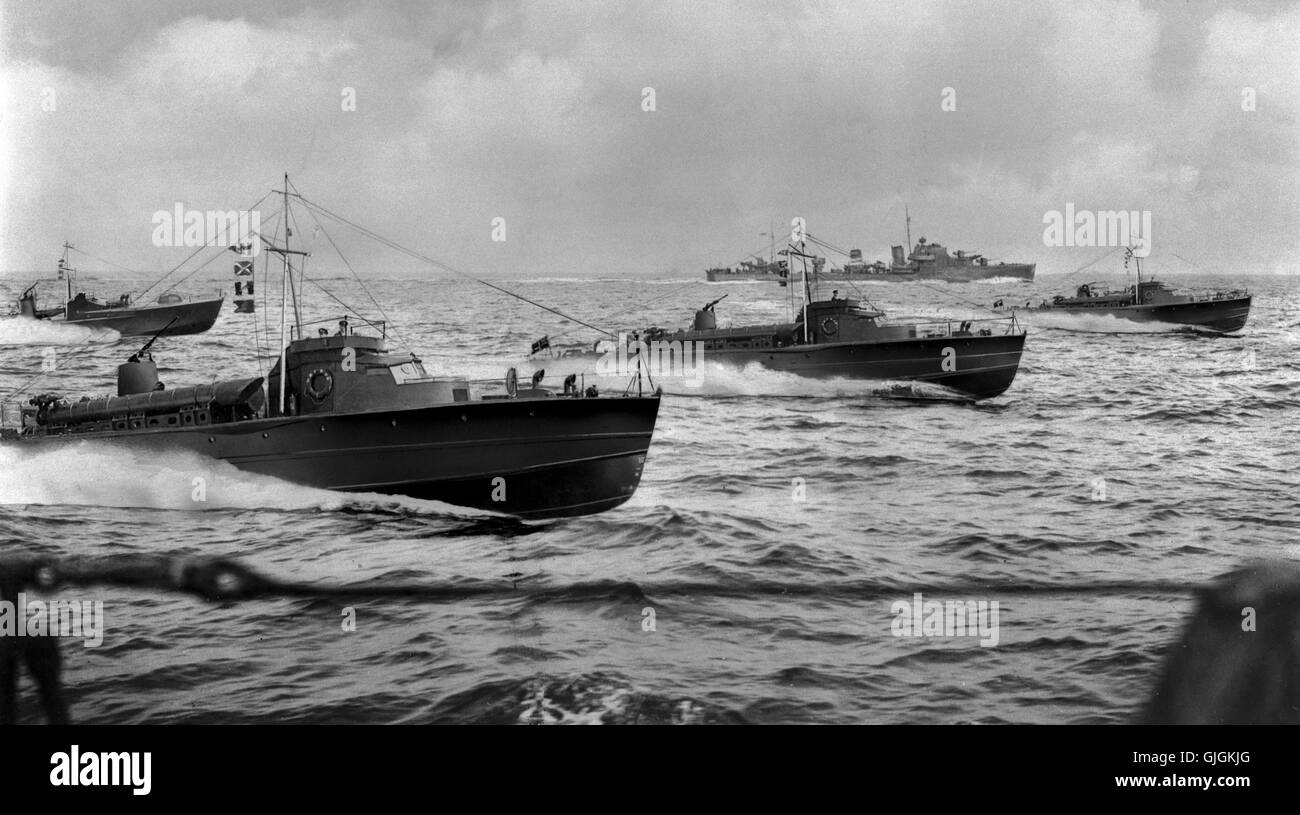 Plate 28 in Black and White Stock Photos & Images - Alamy