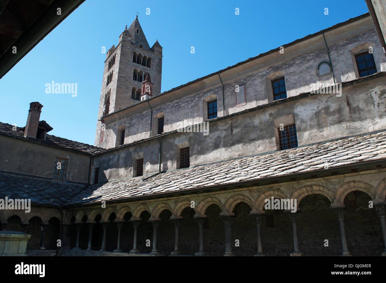 Cloisters example hi-res stock photography and images - Alamy
