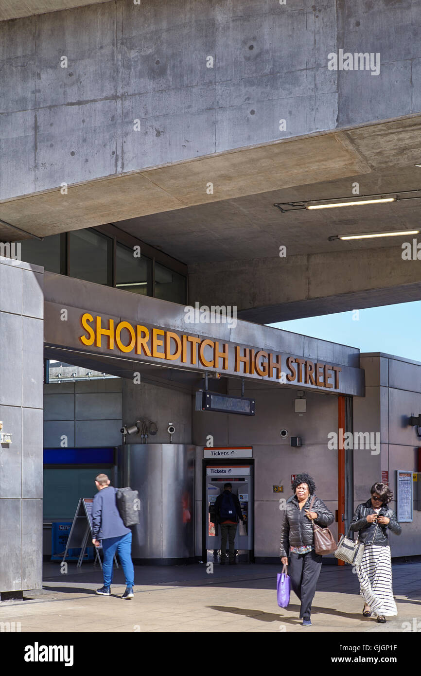 Busy station entrance with people. Shoreditch High Street Station ...