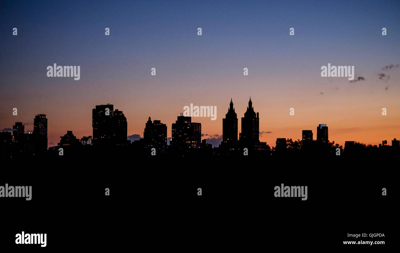 The Upper West Side skyline skyline as seen from Metropolitan Museum of ...