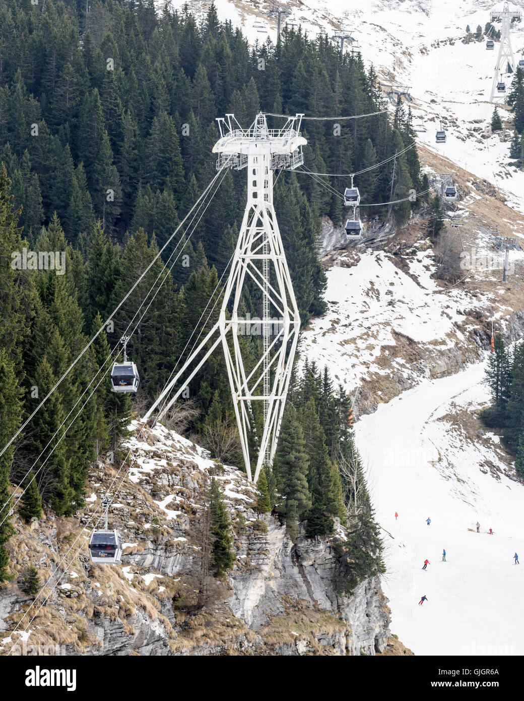 Cable car / ski lift / pylon. Flaine, Flaine, France. Architect: Marcel ...