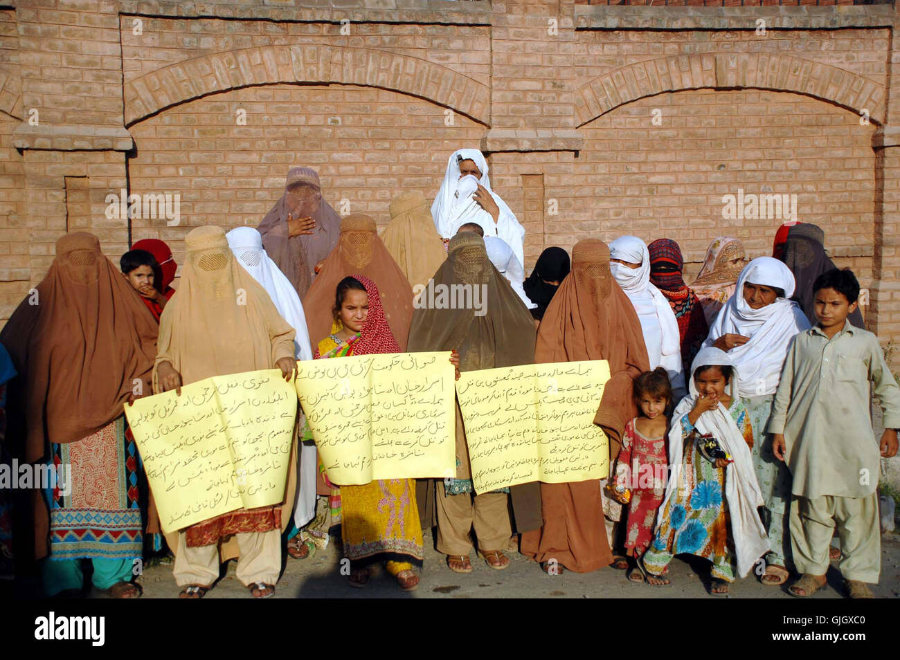 Women residents of Qazi Killa chant slogans against high handedness of ...
