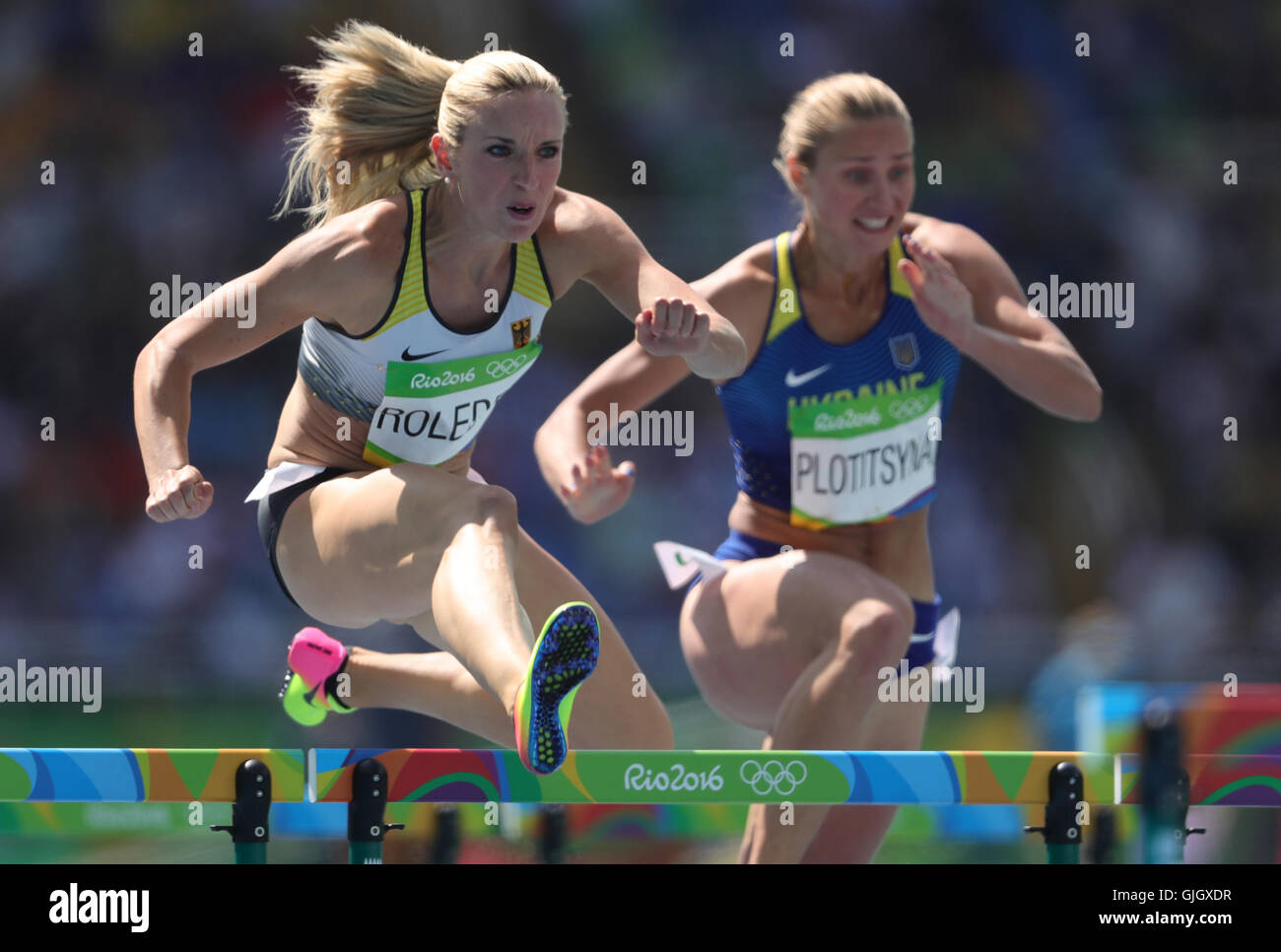 Rio de Janeiro, Brazil. 15th Aug, 2016. Cindy Roleder (L) of Germany ...