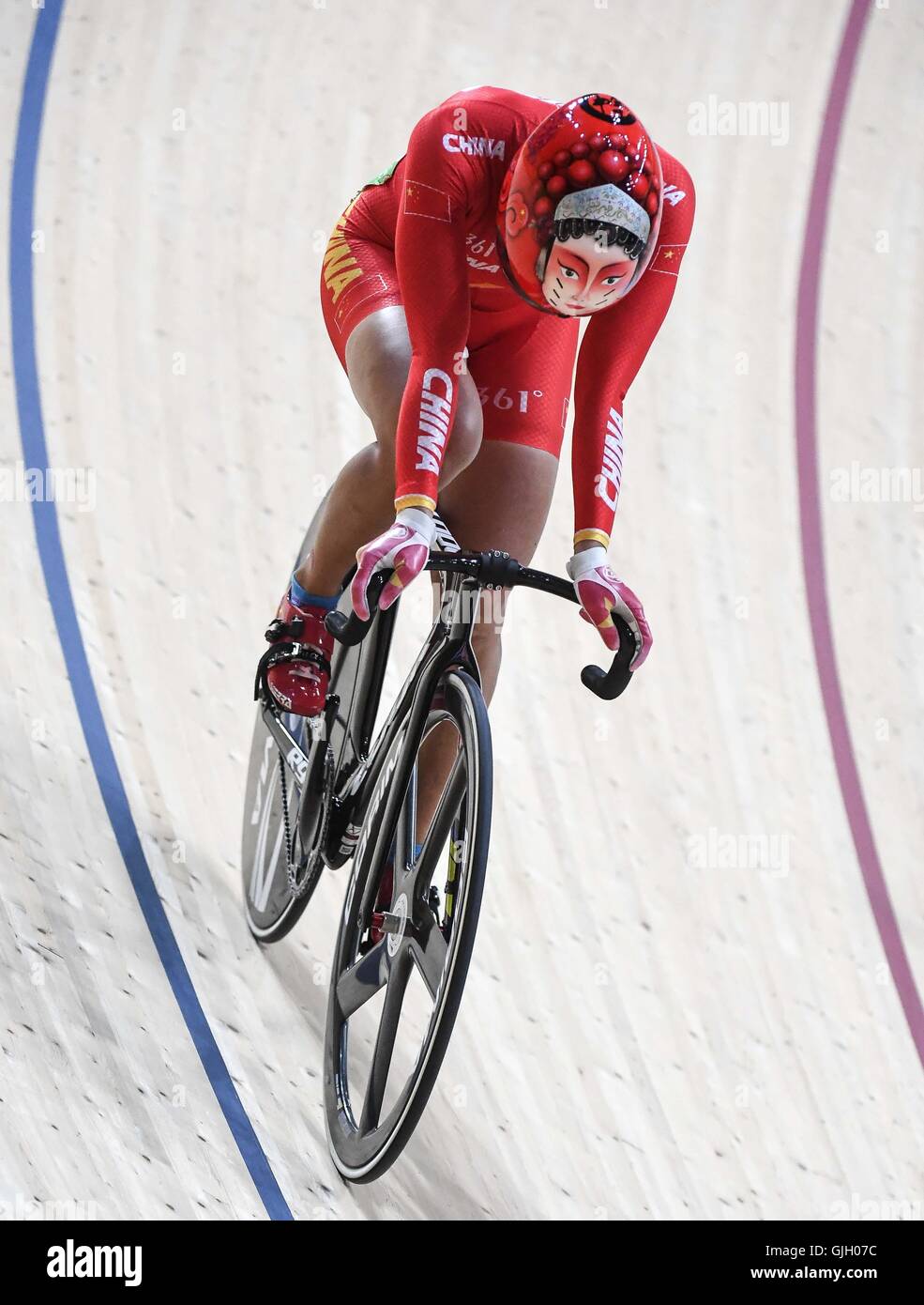 Rio De Janeiro, Brazil. 16th Aug, 2016. China's Zhong Tianshi competes ...