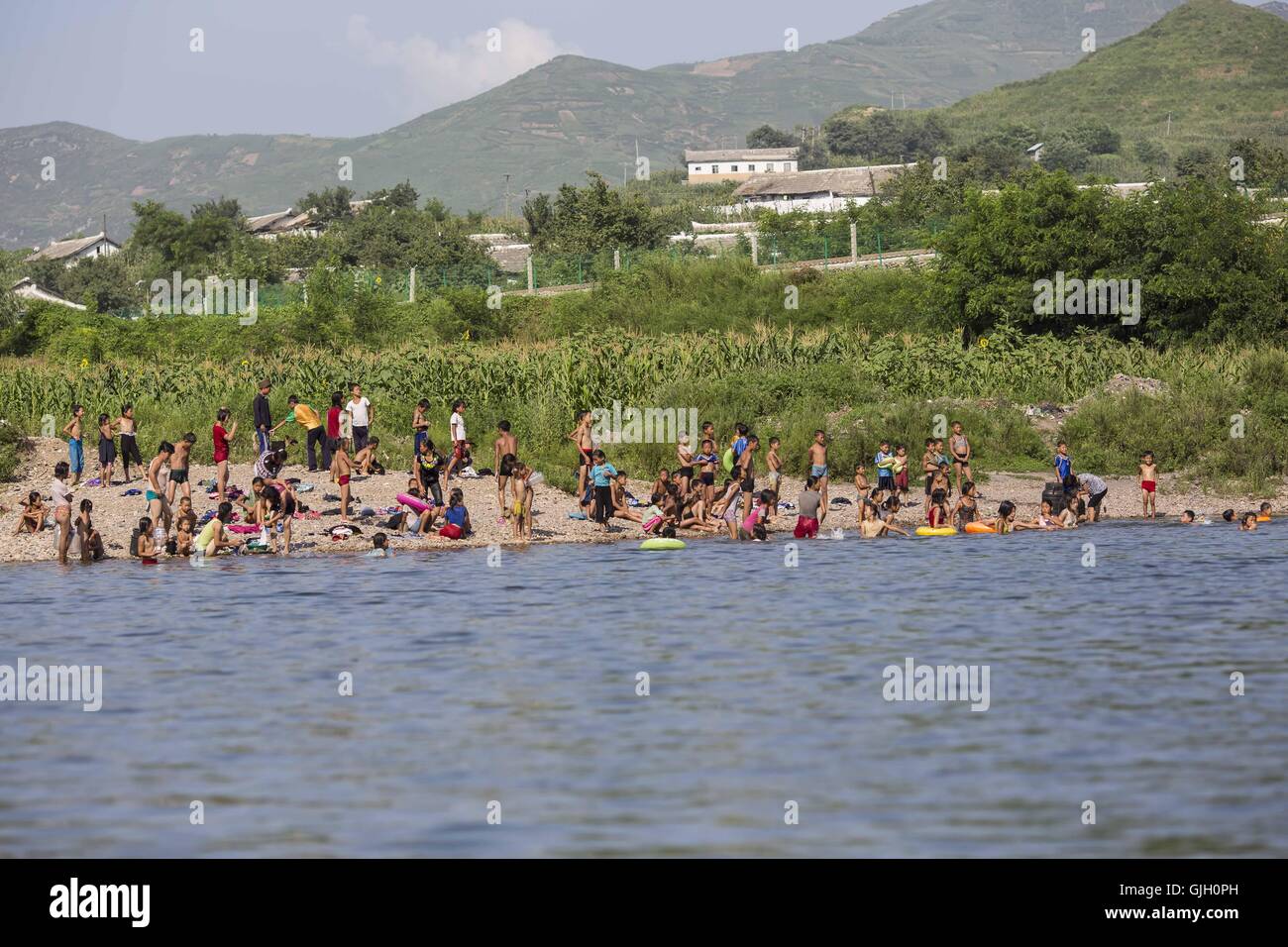 Tumen river korea hi-res stock photography and images - Alamy