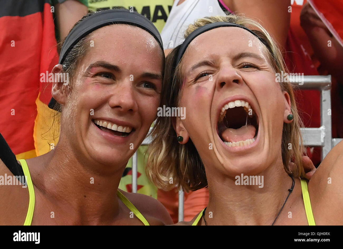 Rio de Janeiro, Brazil. 16th Aug, 2016. Kira Walkenhorst (L) and Laura ...