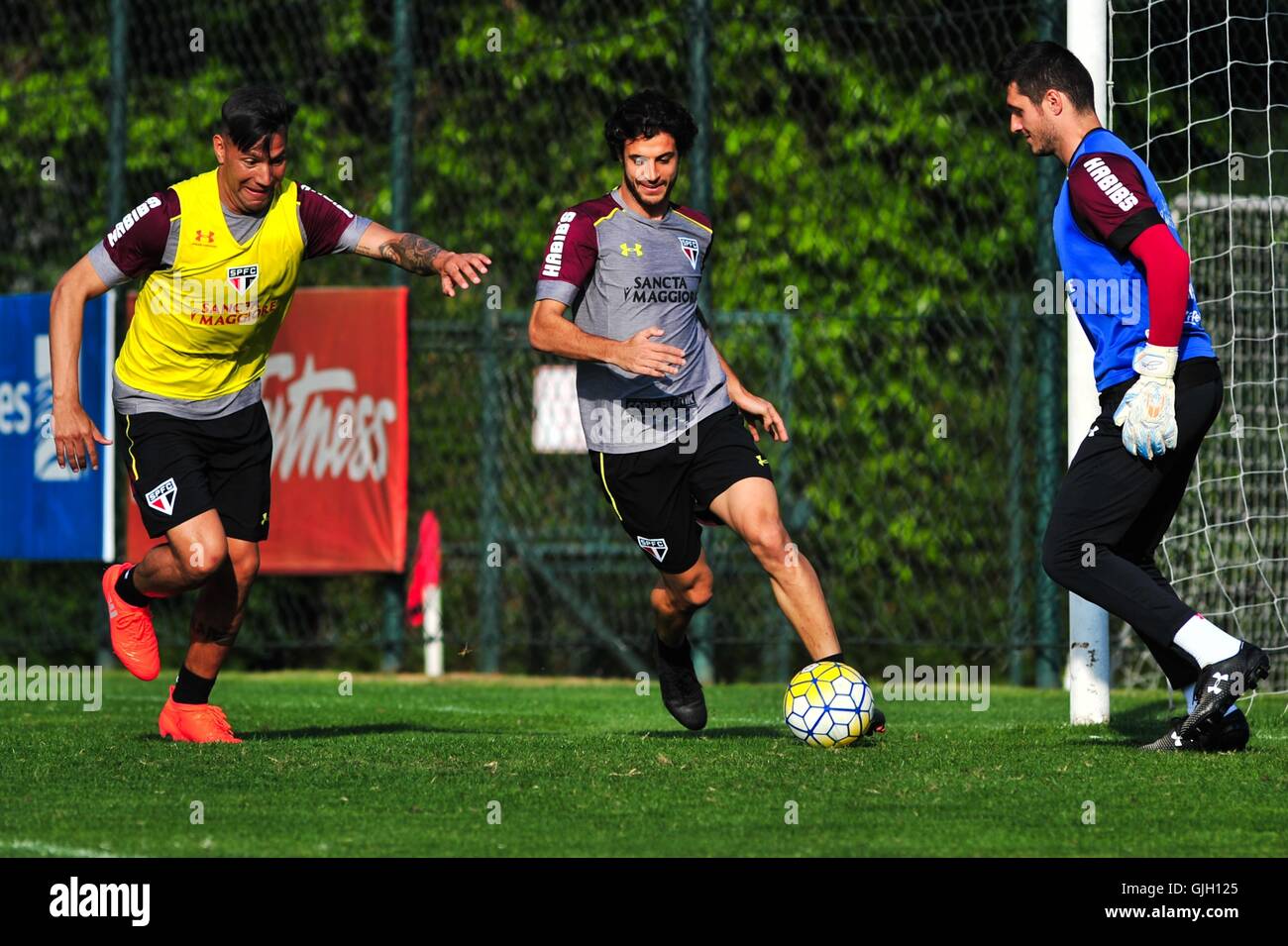 SÃO PAULO, SP - 16.08.2016: TREINO DO SPFC - Chavez ,, Hudson and Denis ...