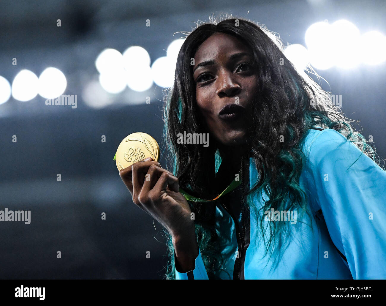 Rio De Janeiro, Brazil. 16th Aug, 2016. Gold medalist Bahamas's Shaunae ...