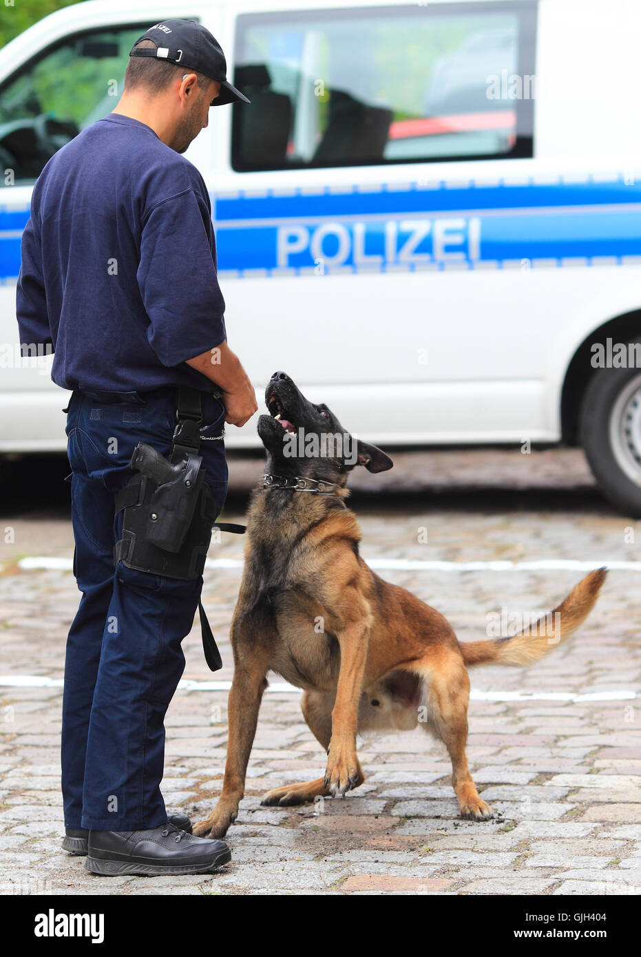 Magdeburg, Germany. 14th July, 2016. Police sergeant Ulf Ratajski ...