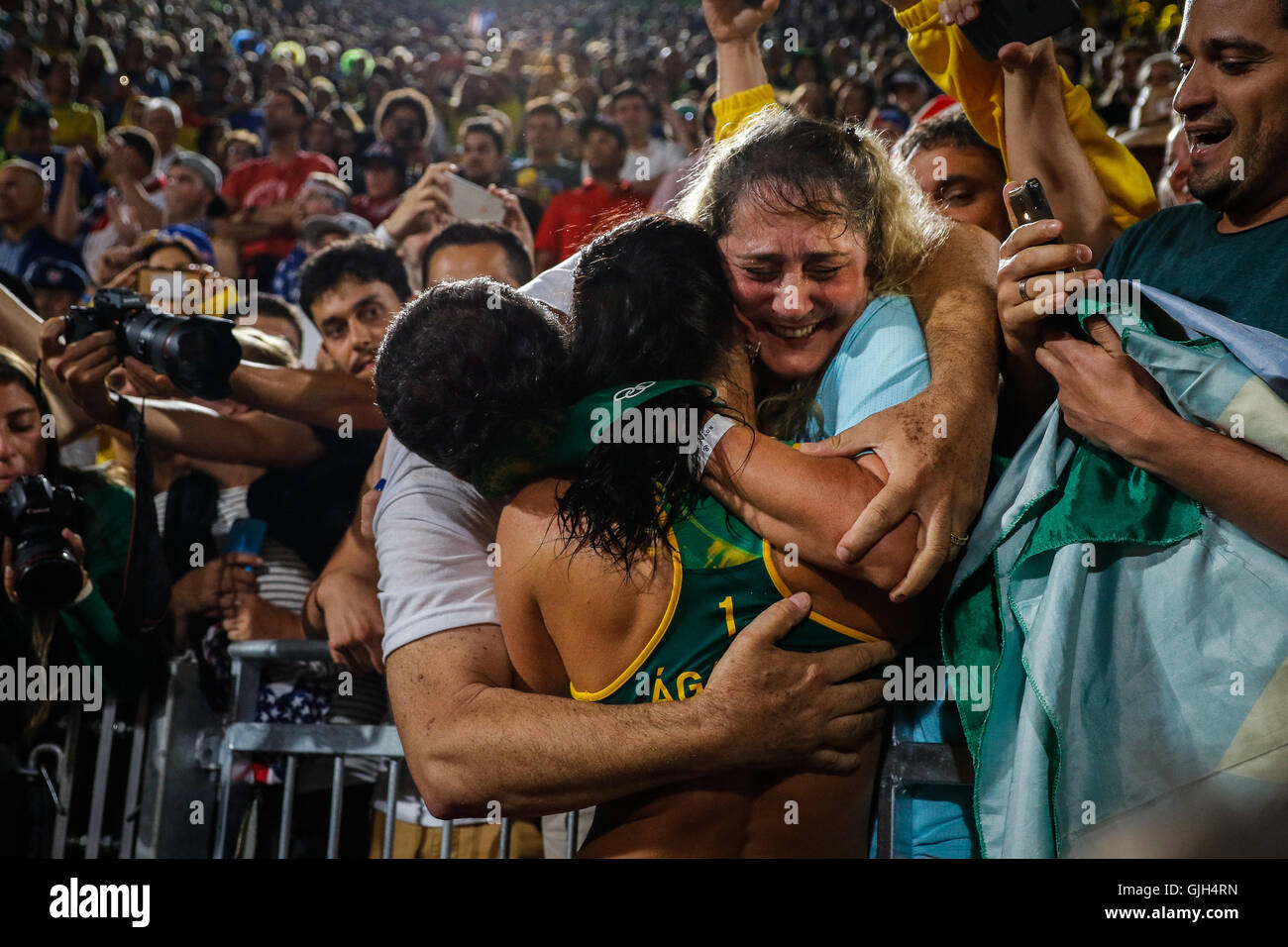 Rio de Janeiro, Brazil. 16th August, 2016. Ágatha (BRA) celebrates ...