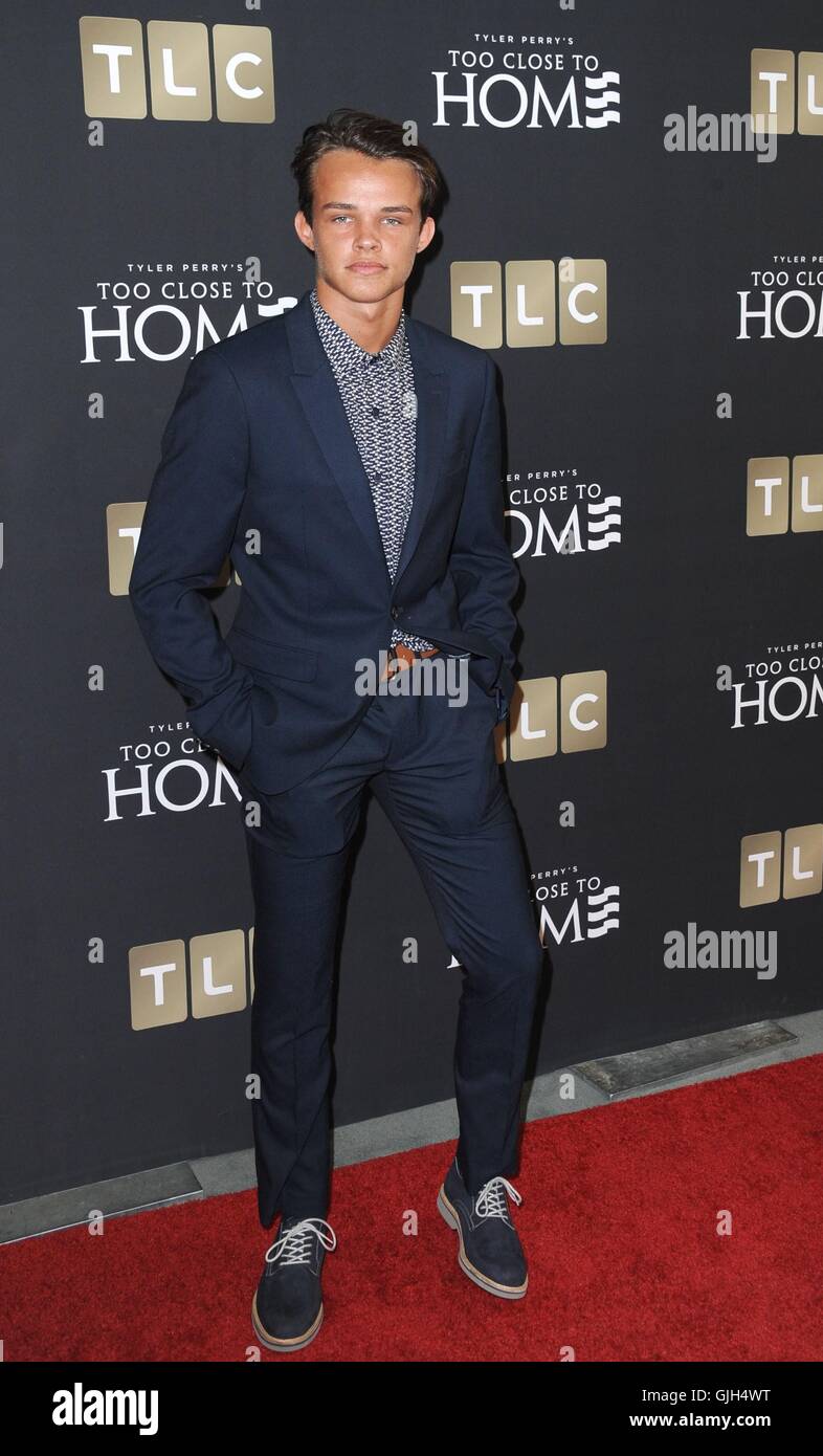 Los Angeles, CA, USA. 16th Aug, 2016. Curran Walters at arrivals for ...