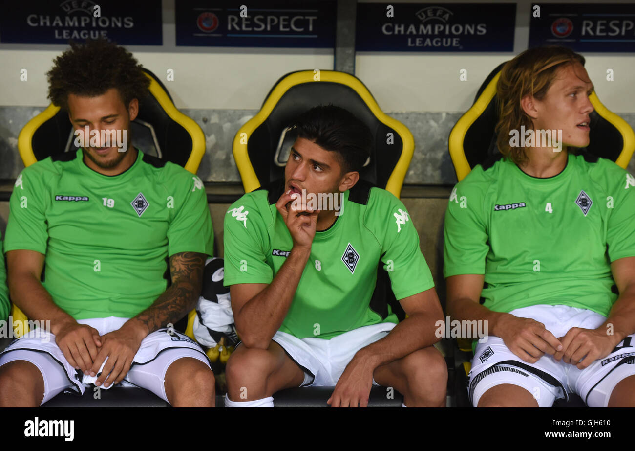 Bern, Switzerland. 16th Aug, 2016. Moenchengladbach's players Fabian ...