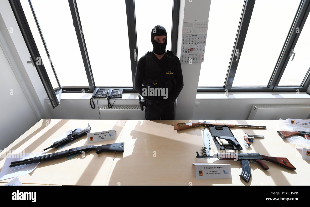 Old main customs office hi-res stock photography and images - Alamy