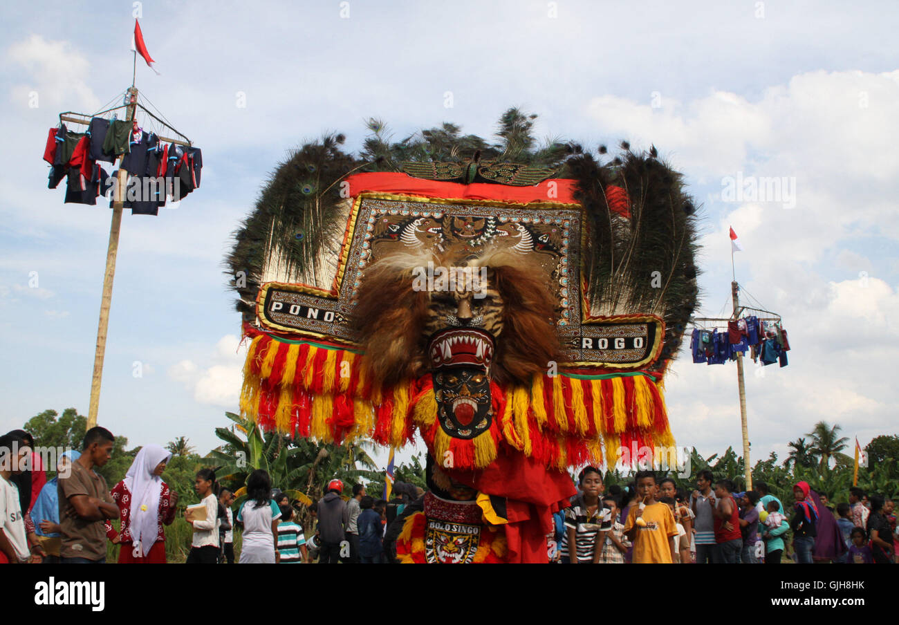 Reog mask hi-res stock photography and images - Alamy