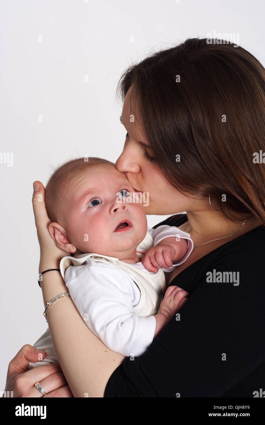 Junge mama hi-res stock photography and images - Alamy