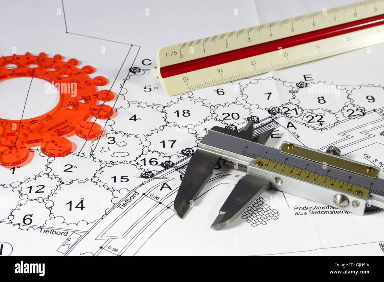 Project survey hi-res stock photography and images - Alamy