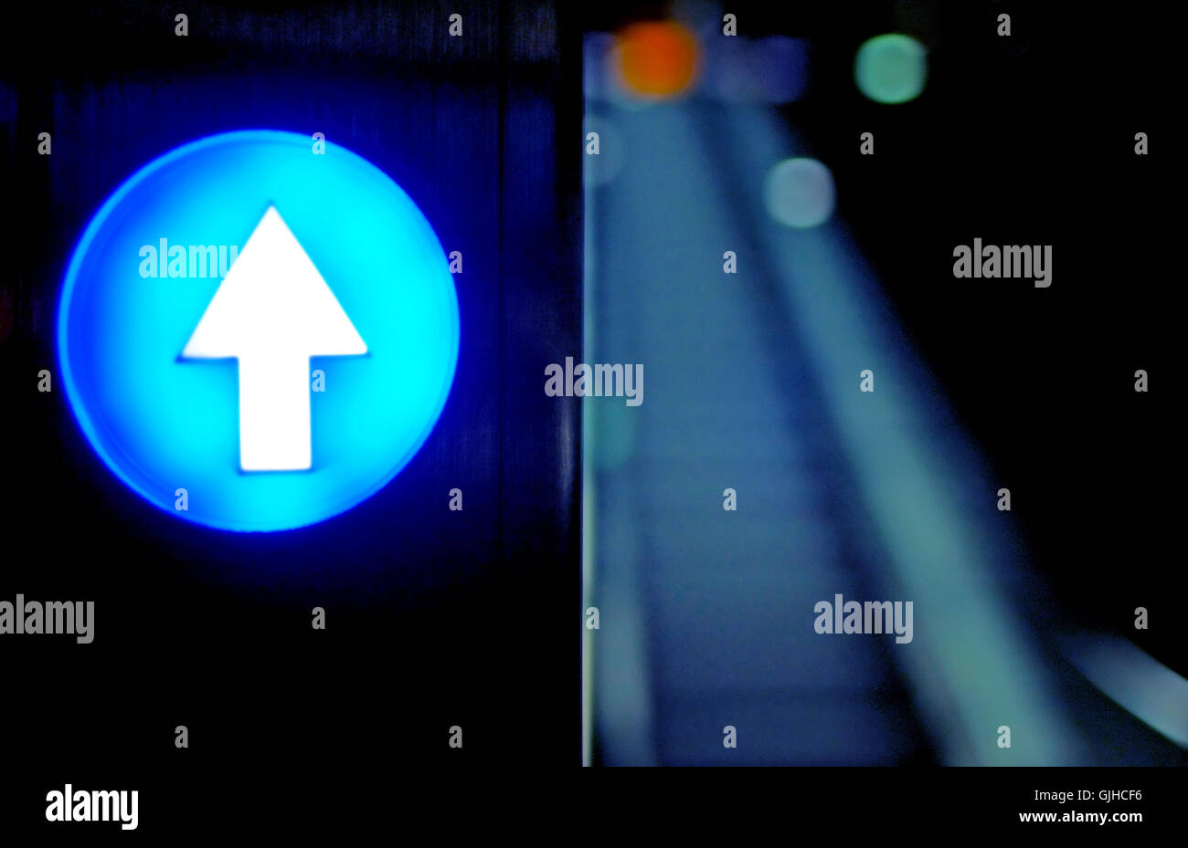 sign signal escalator Stock Photo - Alamy