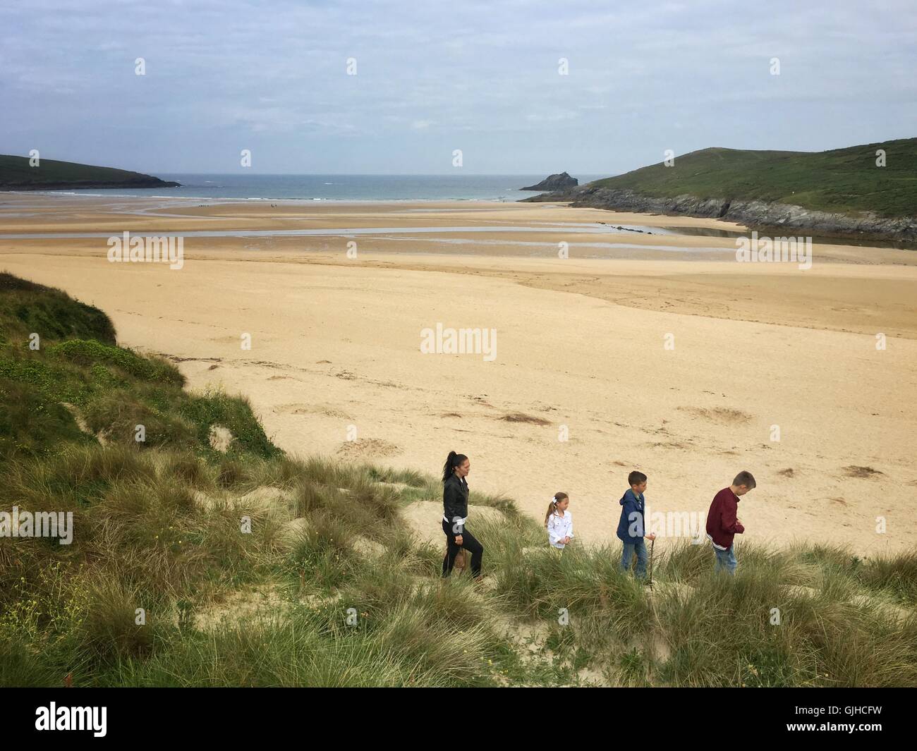 5 7 Years Girls With Mother Outdoors Holiday Vacation High Resolution ...