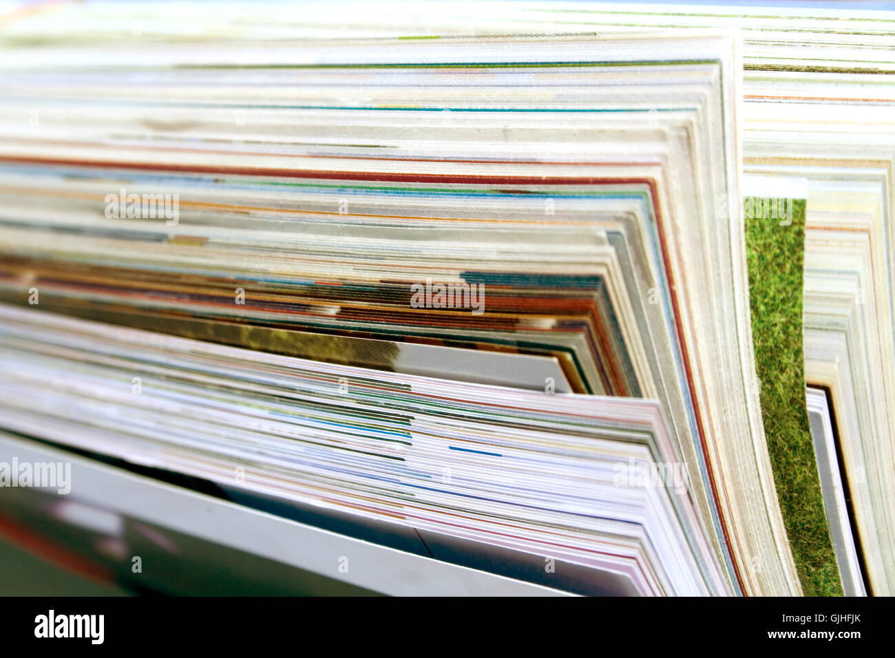 Magazine periodicals newspaper hi-res stock photography and images - Alamy